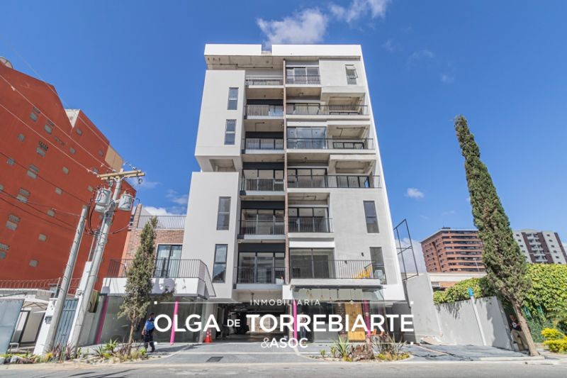 Inmobiliaria Olga de Torrebiarte y Asociados | Apartamento con terraza en Polanco, zona 14.